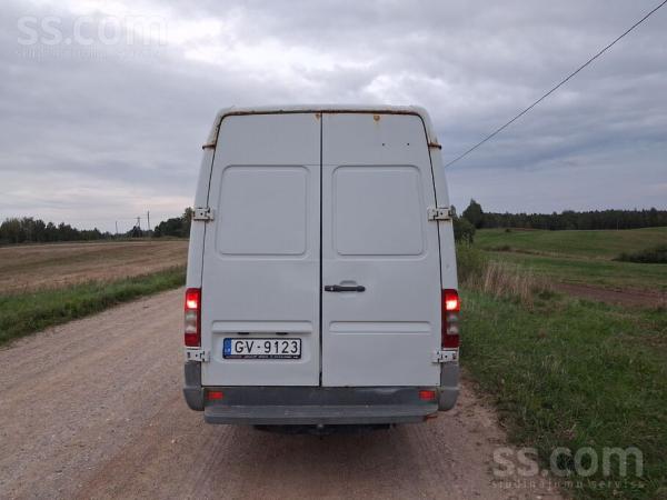 Mercedes-Benz Sprinter 1998 Ludza vietnÄ Balts Mercedes-Benz Sprinter 1998 Ludza, ar dzinÄja tilpumu 2.90 L un nobraukumu 581 tÅ«kst. km par 2800 ā¬, foto 4 vietnÄ AUTOMOTO.COM.LV