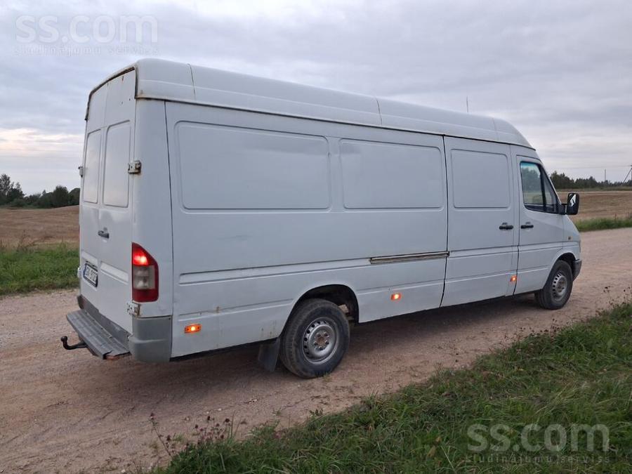 Balts Mercedes-Benz Sprinter 1998 Ludza, ar dzinēja tilpumu 2.90 L un nobraukumu 581 tūkst. km par 2800 €, foto 5 vietnē AUTOMOTO.COM.LV