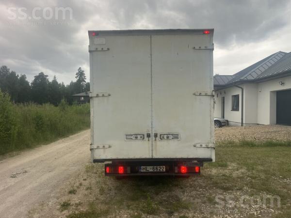 White Mercedes-Benz Sprinter 1999 in Riga, with an engine capacity of 2.30 L and mileage of 110 thousand km for 2490 €, photo 2 on AUTOMOTO.COM.LV