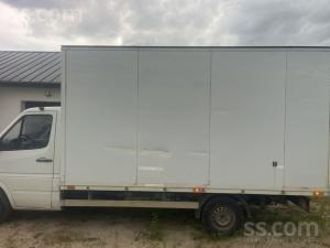 White Mercedes-Benz Sprinter 1999 in Riga, with an engine capacity of 2.30 L and mileage of 110 thousand km for 2490 €, photo 4 on AUTOMOTO.COM.LV