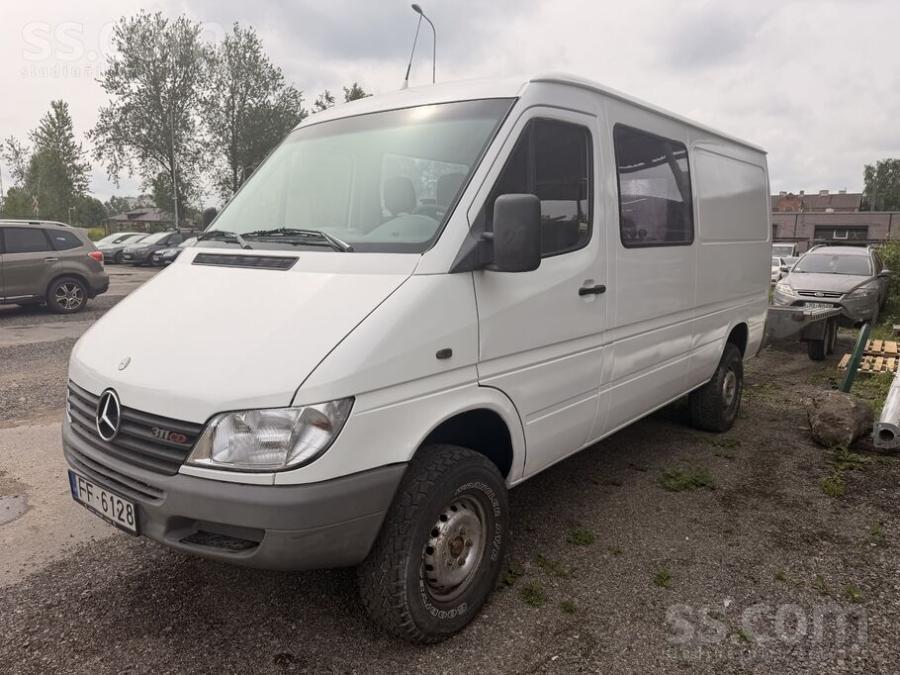 Balts Mercedes-Benz Sprinter 2000 Rīga, ar dzinēja tilpumu 2.20 L un nobraukumu 211 tūkst. km par 9900 €, foto 7 vietnē AUTOMOTO.COM.LV