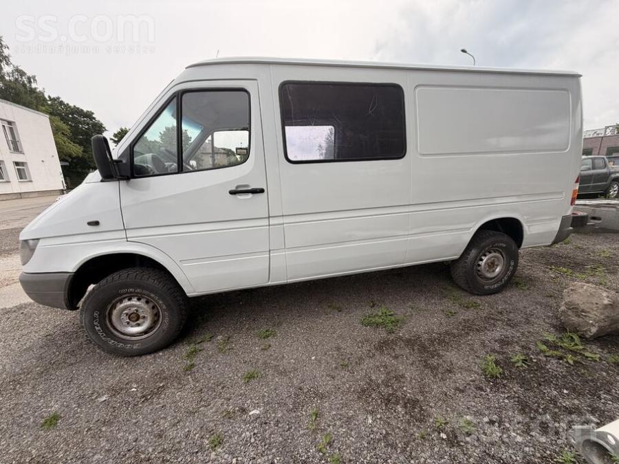 Balts Mercedes-Benz Sprinter 2000 Rīga, ar dzinēja tilpumu 2.20 L un nobraukumu 211 tūkst. km par 9900 €, foto 8 vietnē AUTOMOTO.COM.LV