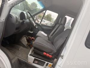 Balts Mercedes-Benz Sprinter 2000 Rīga, ar dzinēja tilpumu 2.20 L un nobraukumu 211 tūkst. km par 9900 €, foto 13 vietnē AUTOMOTO.COM.LV