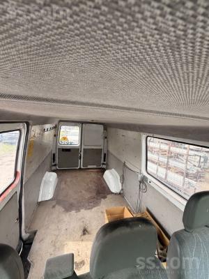 Balts Mercedes-Benz Sprinter 2000 Rīga, ar dzinēja tilpumu 2.20 L un nobraukumu 211 tūkst. km par 9900 €, foto 17 vietnē AUTOMOTO.COM.LV