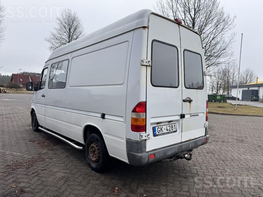 Balts Mercedes-Benz Sprinter 2000 Valmiera, ar dzinēja tilpumu 2.20 L un nobraukumu 253 tūkst. km par 3000 €, foto 3 vietnē AUTOMOTO.COM.LV