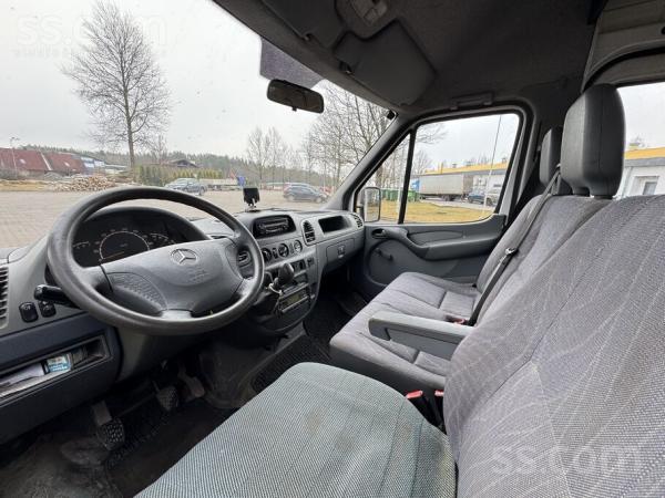 Balts Mercedes-Benz Sprinter 2000 Valmiera, ar dzinēja tilpumu 2.20 L un nobraukumu 253 tūkst. km par 3000 €, foto 5 vietnē AUTOMOTO.COM.LV