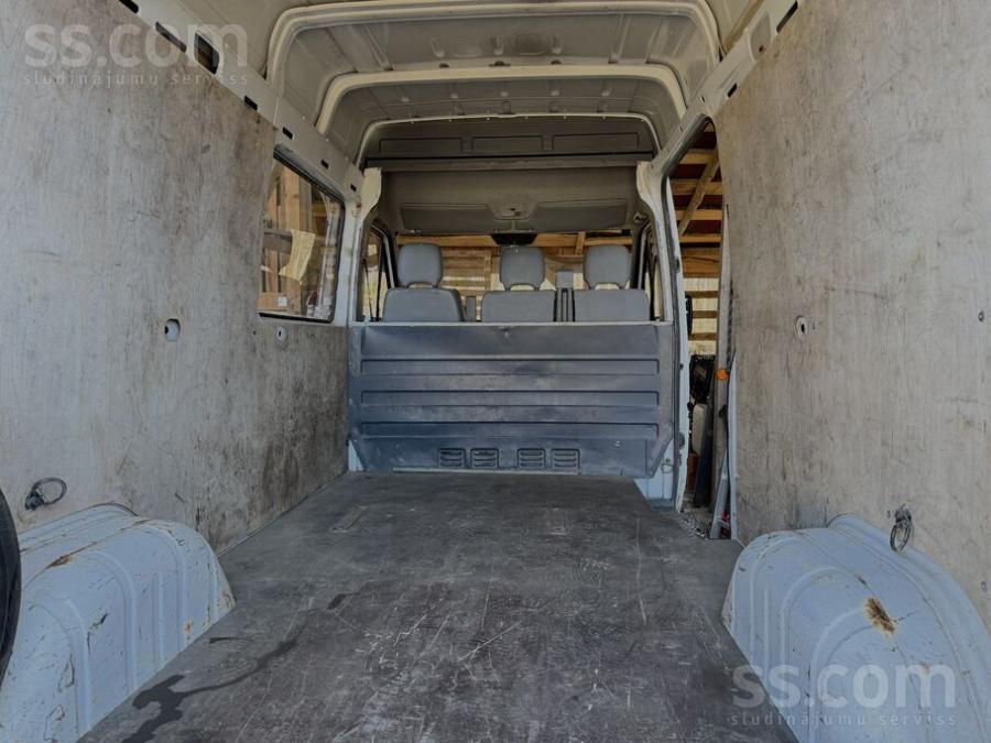 Balts Mercedes-Benz Sprinter 2000 Valmiera, ar dzinēja tilpumu 2.20 L un nobraukumu 253 tūkst. km par 3000 €, foto 7 vietnē AUTOMOTO.COM.LV