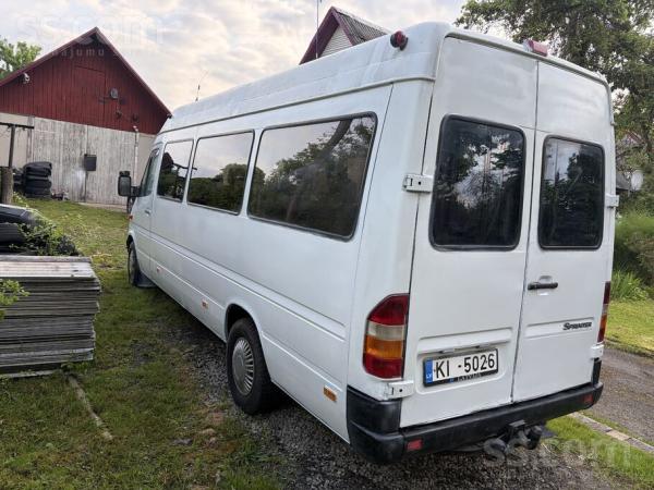 Balts Mercedes-Benz Sprinter 2000 Rīga, ar dzinēja tilpumu 2.70 L un nobraukumu 693 tūkst. km par 3650 €, foto 4 vietnē AUTOMOTO.COM.LV