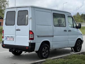 White Mercedes-Benz Sprinter 2002 in Riga, with an engine capacity of 2.20 L and mileage of 420 thousand km for 2799 €, photo 4 on AUTOMOTO.COM.LV