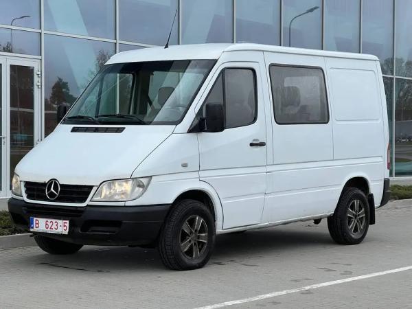 White Mercedes-Benz Sprinter 2002 in Rezekne, with an engine capacity of 2.20 L and mileage of 420 thousand km for 2799 €, photo 1 on AUTOMOTO.COM.LV