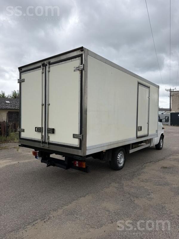 White Mercedes-Benz Sprinter 2002 in Rezekne, with an engine capacity of 2.20 L and mileage of 674 thousand km for 4800 €, photo 4 on AUTOMOTO.COM.LV