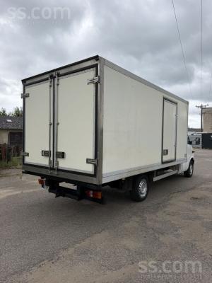 Balts Mercedes-Benz Sprinter 2002 Rēzekne, ar dzinēja tilpumu 2.20 L un nobraukumu 674 tūkst. km par 4800 €, foto 5 vietnē AUTOMOTO.COM.LV