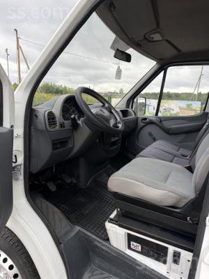 Balts Mercedes-Benz Sprinter 2002 Rēzekne, ar dzinēja tilpumu 2.20 L un nobraukumu 674 tūkst. km par 4800 €, foto 8 vietnē AUTOMOTO.COM.LV