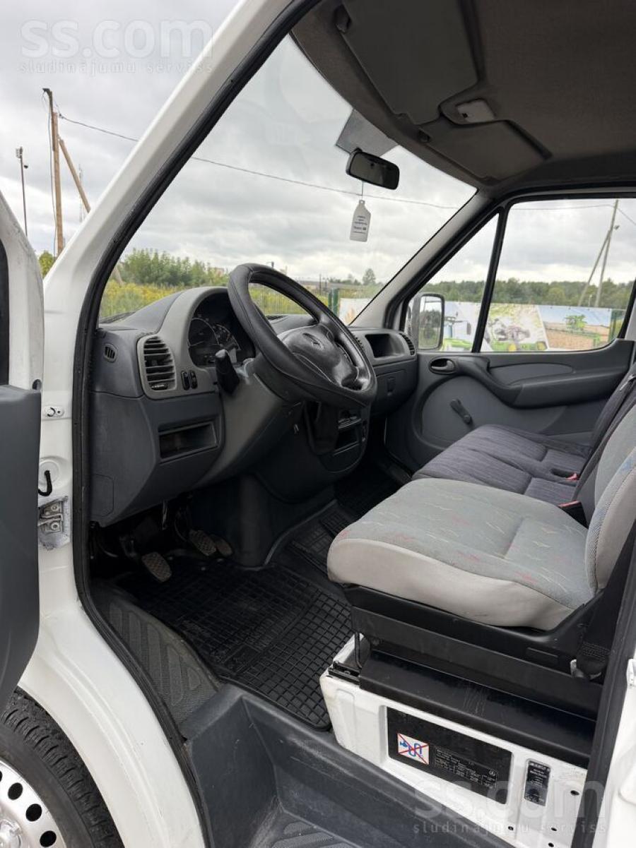 Balts Mercedes-Benz Sprinter 2002 Rēzekne, ar dzinēja tilpumu 2.20 L un nobraukumu 674 tūkst. km par 4800 €, foto 8 vietnē AUTOMOTO.COM.LV