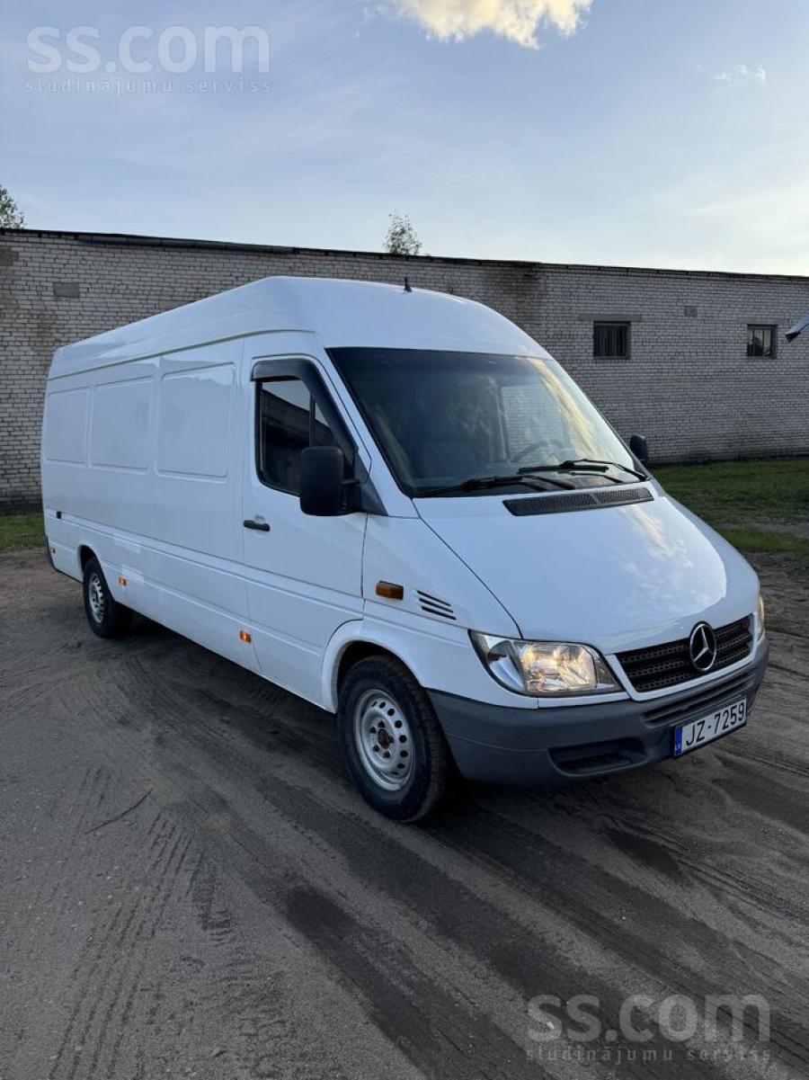 Balts Mercedes-Benz Sprinter 2003 Daugavpils, ar dzinēja tilpumu 2.20 L un nobraukumu 0 tūkst. km par 25700 €, foto 1 vietnē AUTOMOTO.COM.LV