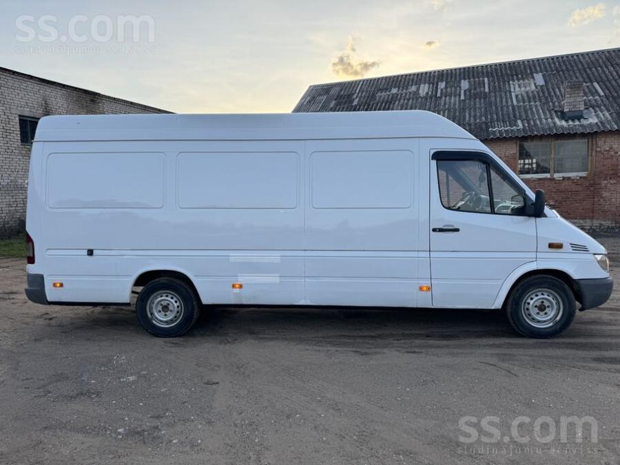 Balts Mercedes-Benz Sprinter 2003 Daugavpils, ar dzinēja tilpumu 2.20 L un nobraukumu 0 tūkst. km par 25700 €, foto 5 vietnē AUTOMOTO.COM.LV