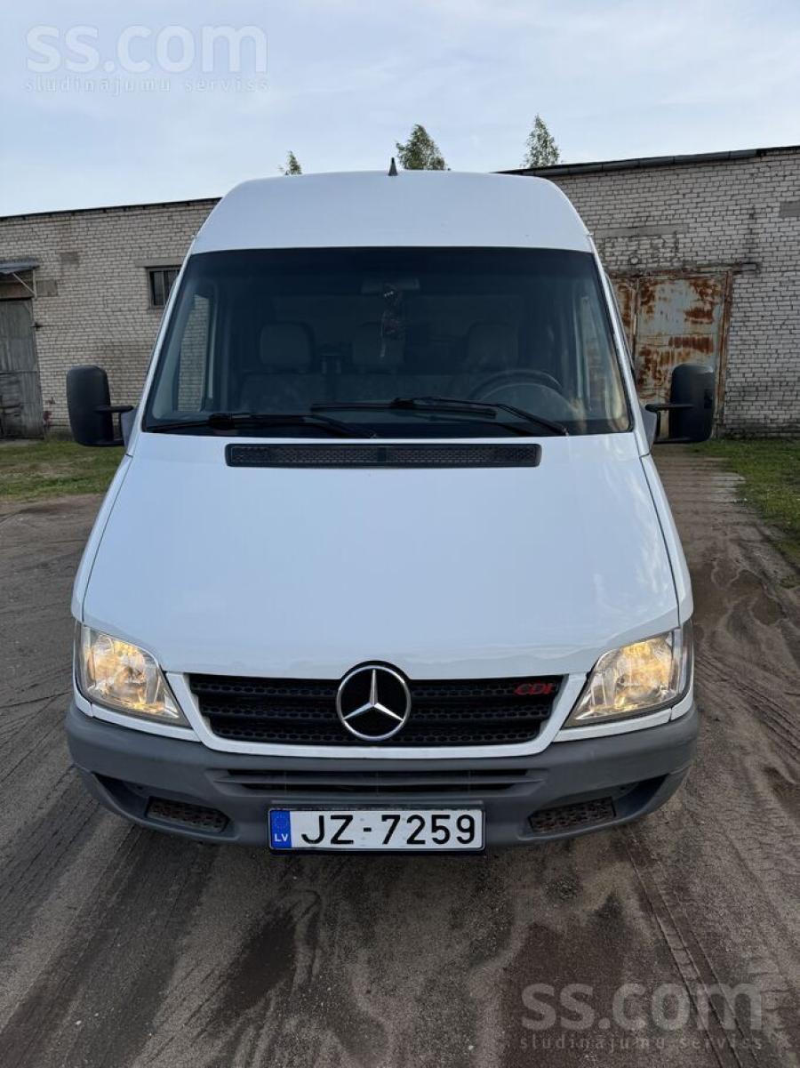Balts Mercedes-Benz Sprinter 2003 Daugavpils, ar dzinēja tilpumu 2.20 L un nobraukumu 0 tūkst. km par 25700 €, foto 6 vietnē AUTOMOTO.COM.LV