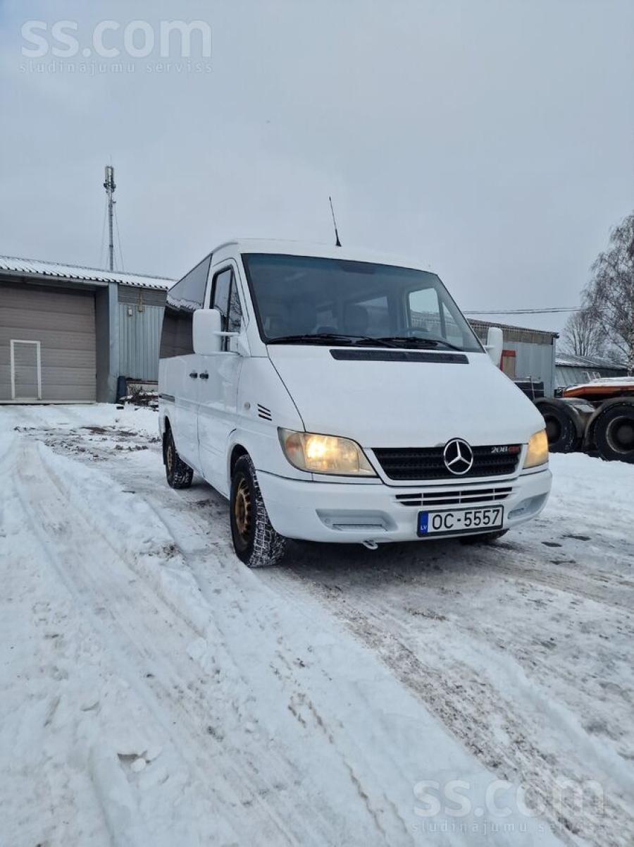 Balts Mercedes-Benz Sprinter 2003 Rīga, ar dzinēja tilpumu 2.20 L un nobraukumu 282 tūkst. km par 4500 €, foto 2 vietnē AUTOMOTO.COM.LV