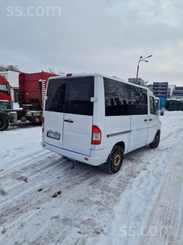 Balts Mercedes-Benz Sprinter 2003 Rīga, ar dzinēja tilpumu 2.20 L un nobraukumu 282 tūkst. km par 4000 €, foto 4 vietnē AUTOMOTO.COM.LV