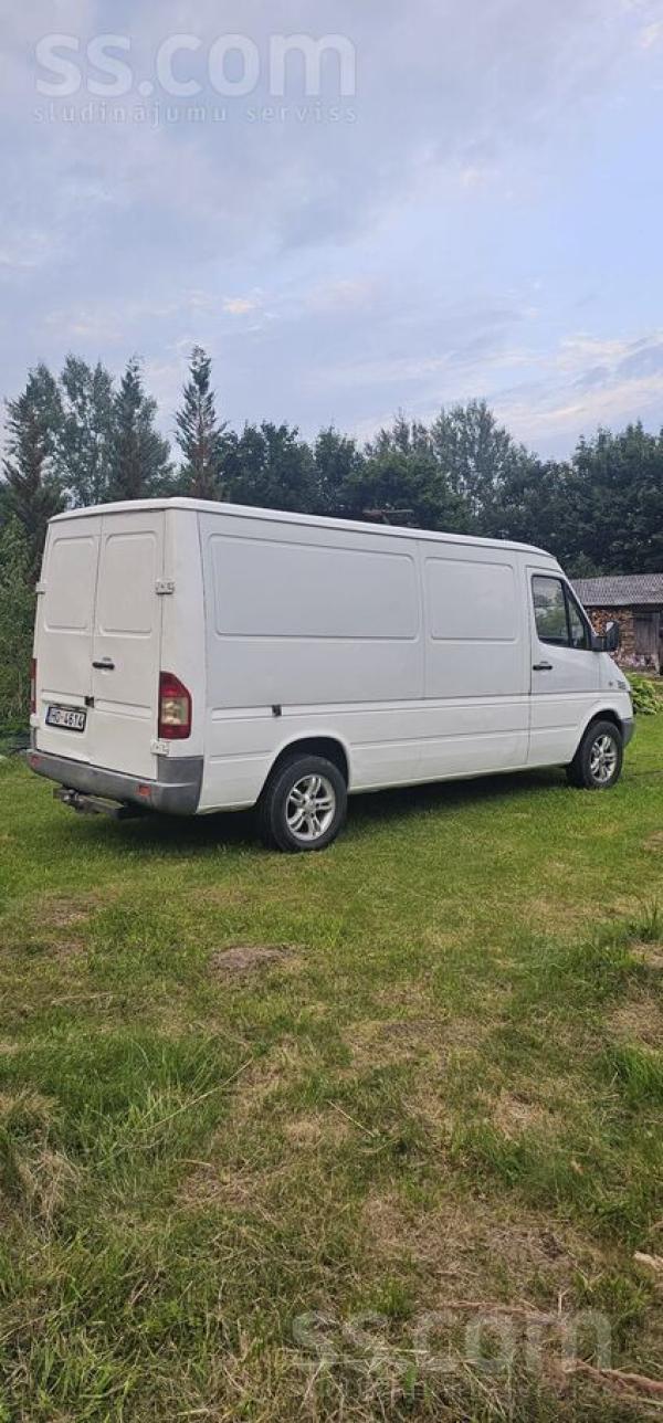 Balts Mercedes-Benz Sprinter 2003 Daugavpils, ar dzinēja tilpumu 2.20 L un nobraukumu 425 tūkst. km par 5200 €, foto 6 vietnē AUTOMOTO.COM.LV