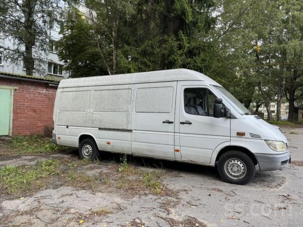 Белый Мерседес Спринтер 2003 в Рига, объемом двигателя 2.20 л и пробегом 216 тыс. км за 2990 €, фото 2 на AUTOMOTO.COM.LV