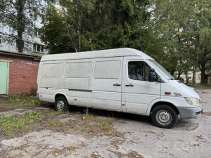 White Mercedes-Benz Sprinter 2003 in Riga, with an engine capacity of 2.20 L and mileage of 216 thousand km for 2990 €, photo 3 on AUTOMOTO.COM.LV