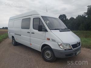 Balts Mercedes-Benz Sprinter 2003 Rīga, ar dzinēja tilpumu 2.20 L un nobraukumu 340 tūkst. km par 4500 €, foto 4 vietnē AUTOMOTO.COM.LV