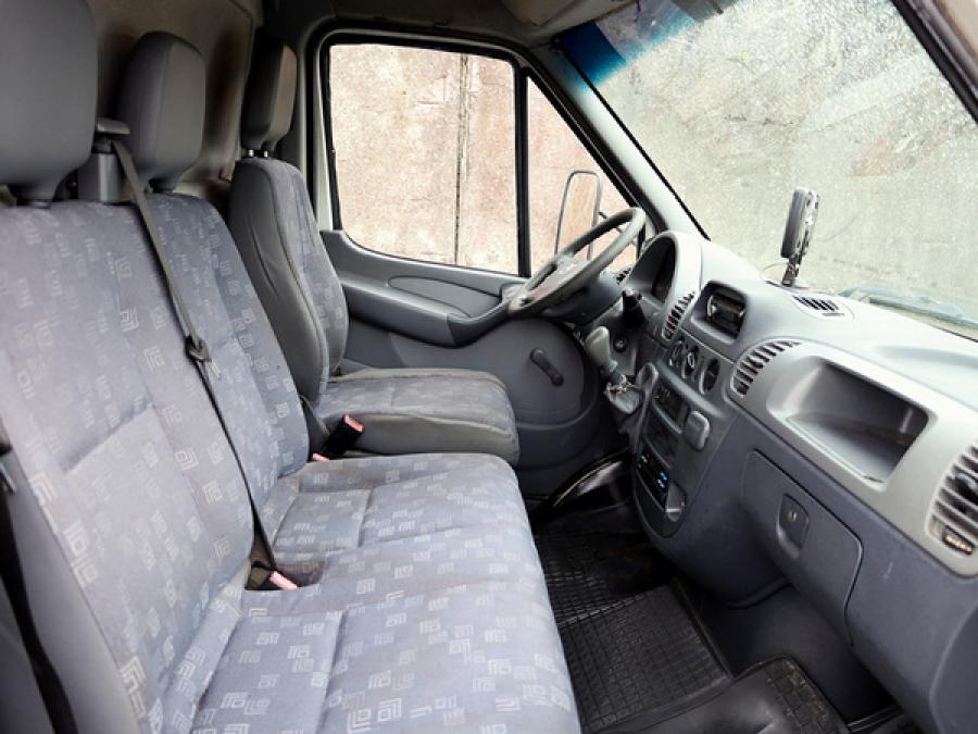 Balts Mercedes-Benz Sprinter 2003 Tallina, ar dzinēja tilpumu 2.10 L un nobraukumu 586 tūkst. km par 1499 €, foto 7 vietnē AUTOMOTO.COM.LV