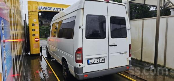 White Mercedes-Benz Sprinter 2003 in Riga, with an engine capacity of 2.20 L and mileage of 414 thousand km for 4200 €, photo 4 on AUTOMOTO.COM.LV