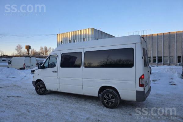 White Mercedes-Benz Sprinter 2003 in Riga, with an engine capacity of 2.20 L and mileage of 414 thousand km for 4200 €, photo 7 on AUTOMOTO.COM.LV