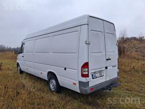 White Mercedes-Benz Sprinter 2004 in Tukums, with an engine capacity of 2.10 L and mileage of 189 thousand km for 7990 €, photo 7 on AUTOMOTO.COM.LV