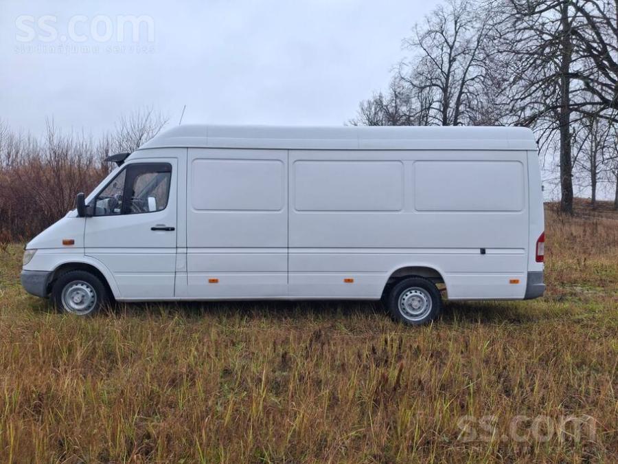 Balts Mercedes-Benz Sprinter 2004 Tukums, ar dzinēja tilpumu 2.10 L un nobraukumu 189 tūkst. km par 7990 €, foto 6 vietnē AUTOMOTO.COM.LV