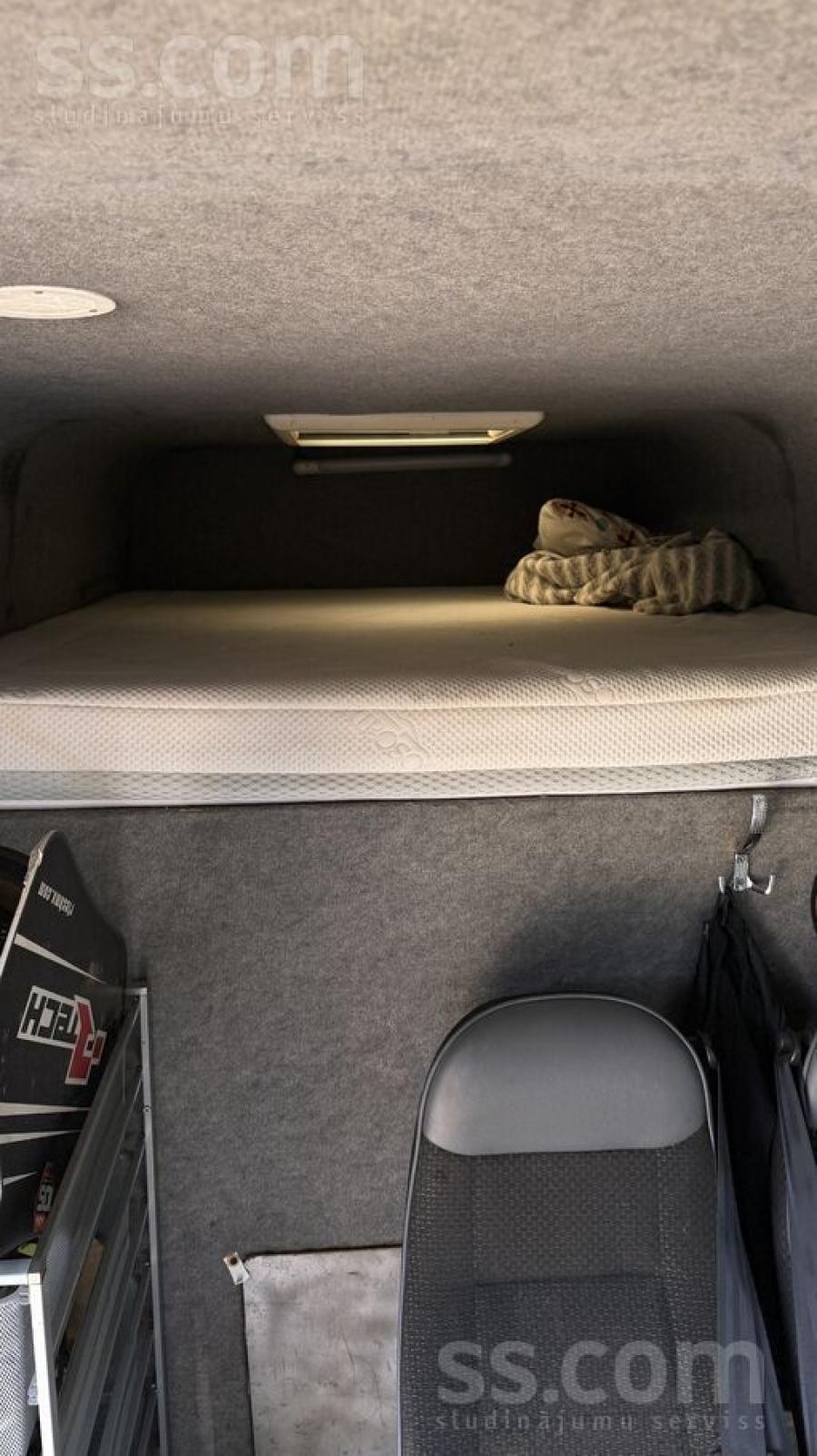 White Mercedes-Benz Sprinter 2004 in Balvi, with an engine capacity of 2.20 L and mileage of 411 thousand km for 6450 €, photo 8 on AUTOMOTO.COM.LV