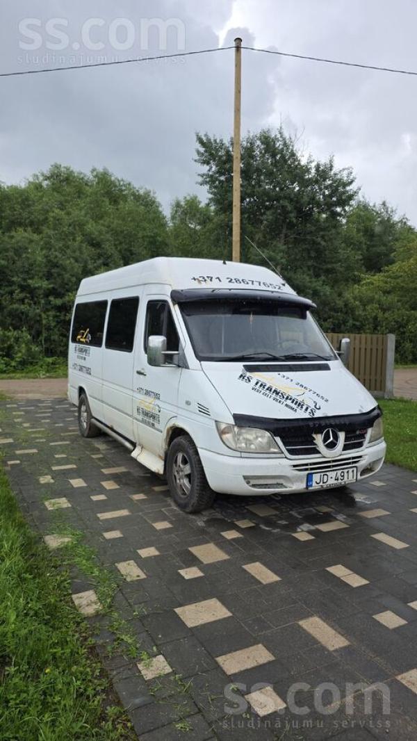 White Mercedes-Benz Sprinter 2004 in Liepaja, with an engine capacity of 2.20 L and mileage of 487 thousand km for 4000 €, photo 2 on AUTOMOTO.COM.LV
