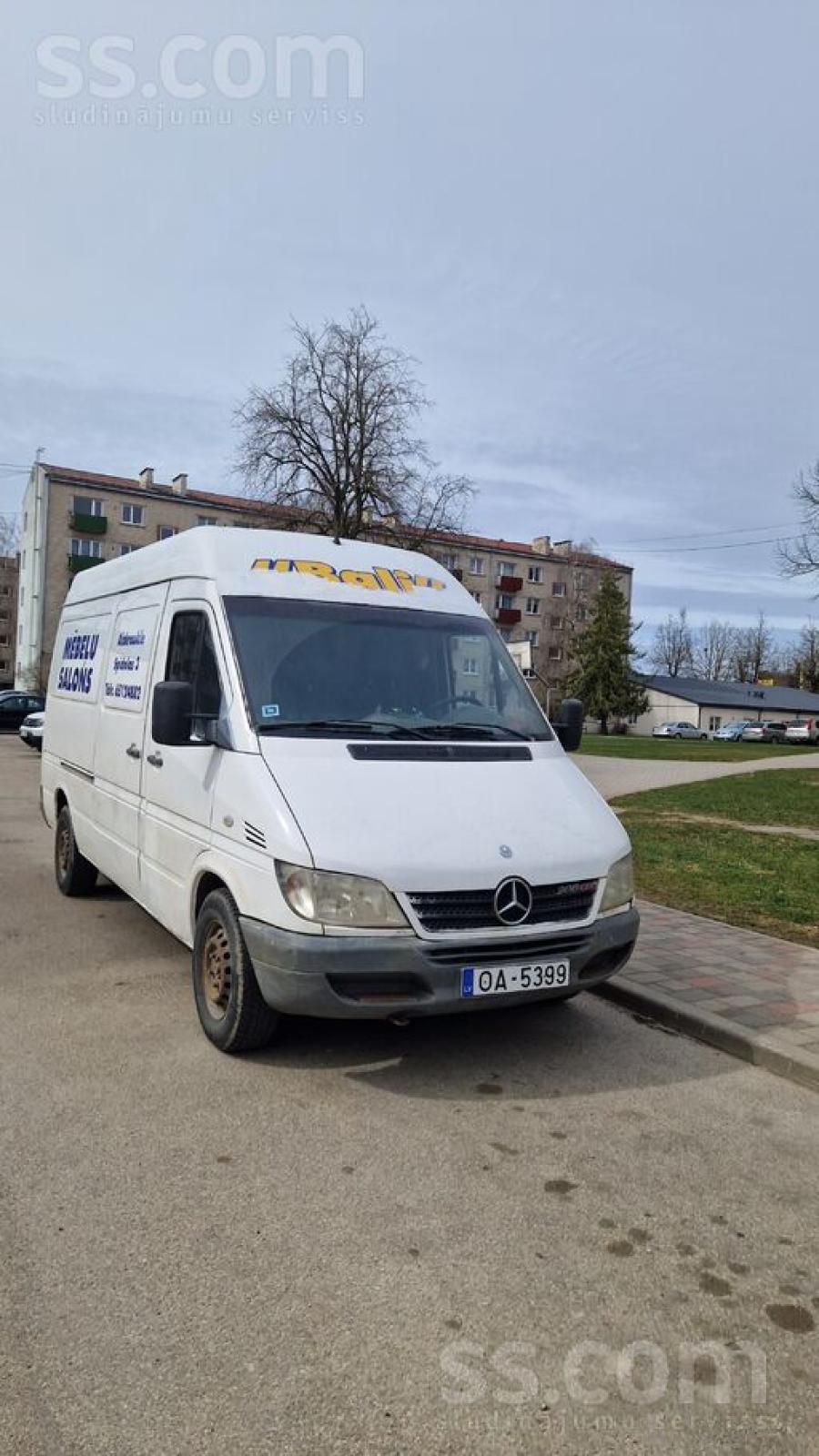 White Mercedes-Benz Sprinter 2005 in Aizkraukle, with an engine capacity of 2.20 L and mileage of 328 thousand km for 2250 €, photo 2 on AUTOMOTO.COM.LV