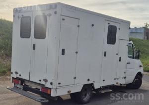 Balts Mercedes-Benz Sprinter 2005 Rīga, ar dzinēja tilpumu 2.20 L un nobraukumu 400 tūkst. km par 6000 €, foto 3 vietnē AUTOMOTO.COM.LV