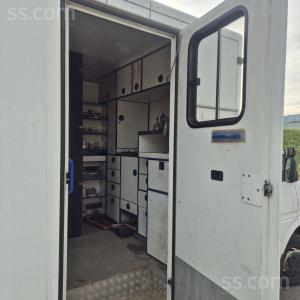 Balts Mercedes-Benz Sprinter 2005 Rīga, ar dzinēja tilpumu 2.20 L un nobraukumu 400 tūkst. km par 6000 €, foto 9 vietnē AUTOMOTO.COM.LV