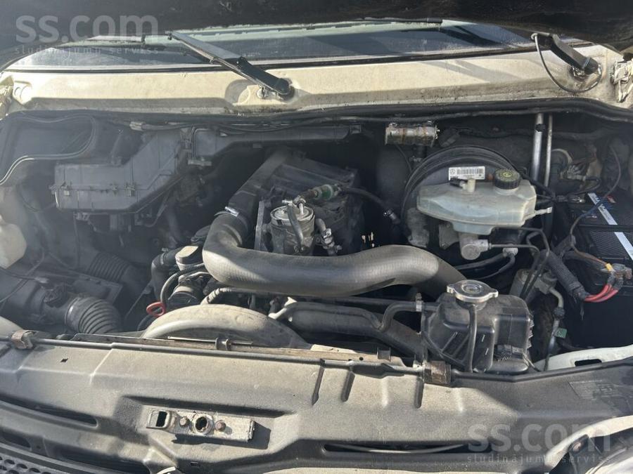 Balts Mercedes-Benz Sprinter 2005 Daugavpils, ar dzinēja tilpumu 2.20 L un nobraukumu 340 tūkst. km par 3800 €, foto 1 vietnē AUTOMOTO.COM.LV