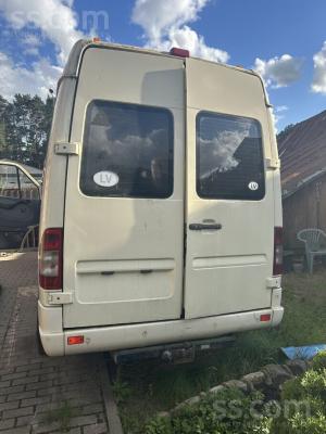 Balts Mercedes-Benz Sprinter 2005 Daugavpils, ar dzinēja tilpumu 2.20 L un nobraukumu 340 tūkst. km par 3800 €, foto 5 vietnē AUTOMOTO.COM.LV