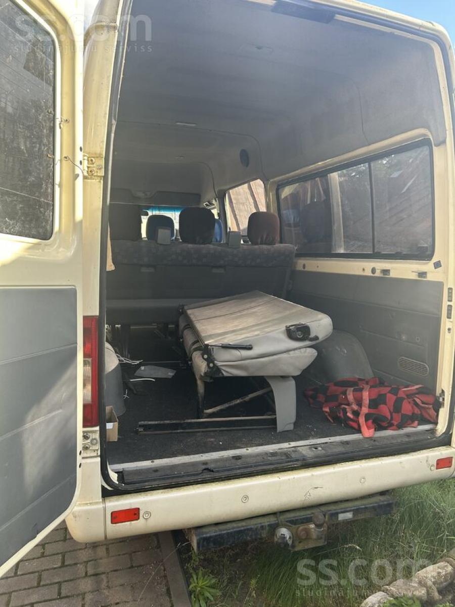 Balts Mercedes-Benz Sprinter 2005 Daugavpils, ar dzinēja tilpumu 2.20 L un nobraukumu 340 tūkst. km par 3800 €, foto 6 vietnē AUTOMOTO.COM.LV