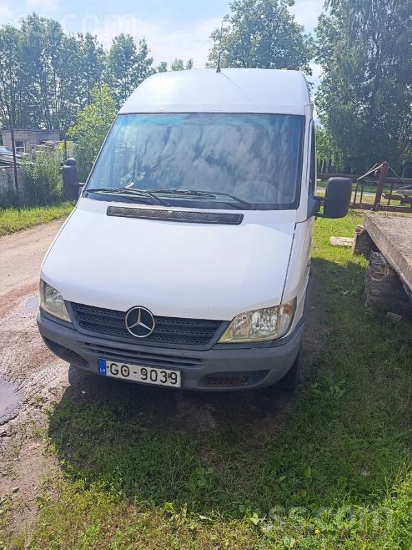 White Mercedes-Benz Sprinter 2005 in Jelgava, with an engine capacity of 2.20 L and mileage of 0 thousand km for 2950 €, photo 2 on AUTOMOTO.COM.LV