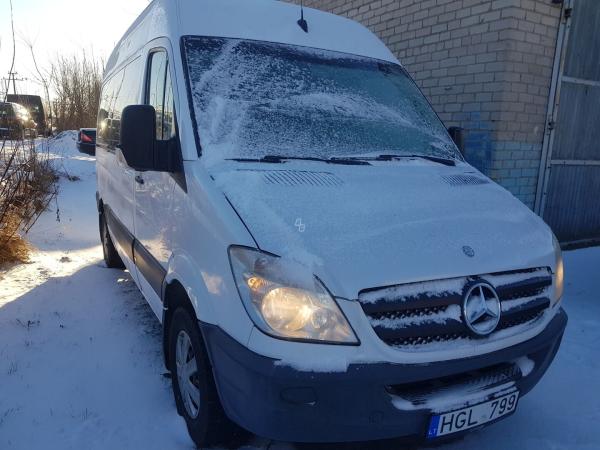 White Mercedes-Benz Sprinter 2007 in Radviliskis, with an engine capacity of 2.20 L and mileage of 521 thousand km for 4650 €, photo 1 on AUTOMOTO.COM.LV