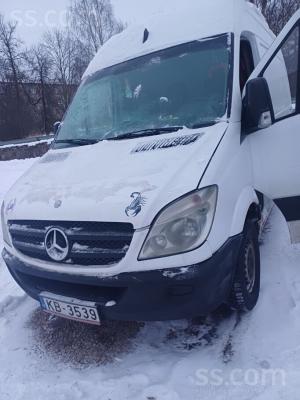 White Mercedes-Benz Sprinter 2007 in Jekabpils, with an engine capacity of 2.20 L and mileage of 385 thousand km for 4500 €, photo 7 on AUTOMOTO.COM.LV
