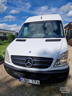 White Mercedes-Benz Sprinter 2007 in Pakruojis, with an engine capacity of 2.20 L and mileage of 715 thousand km for 9000 €, photo 4 on AUTOMOTO.COM.LV