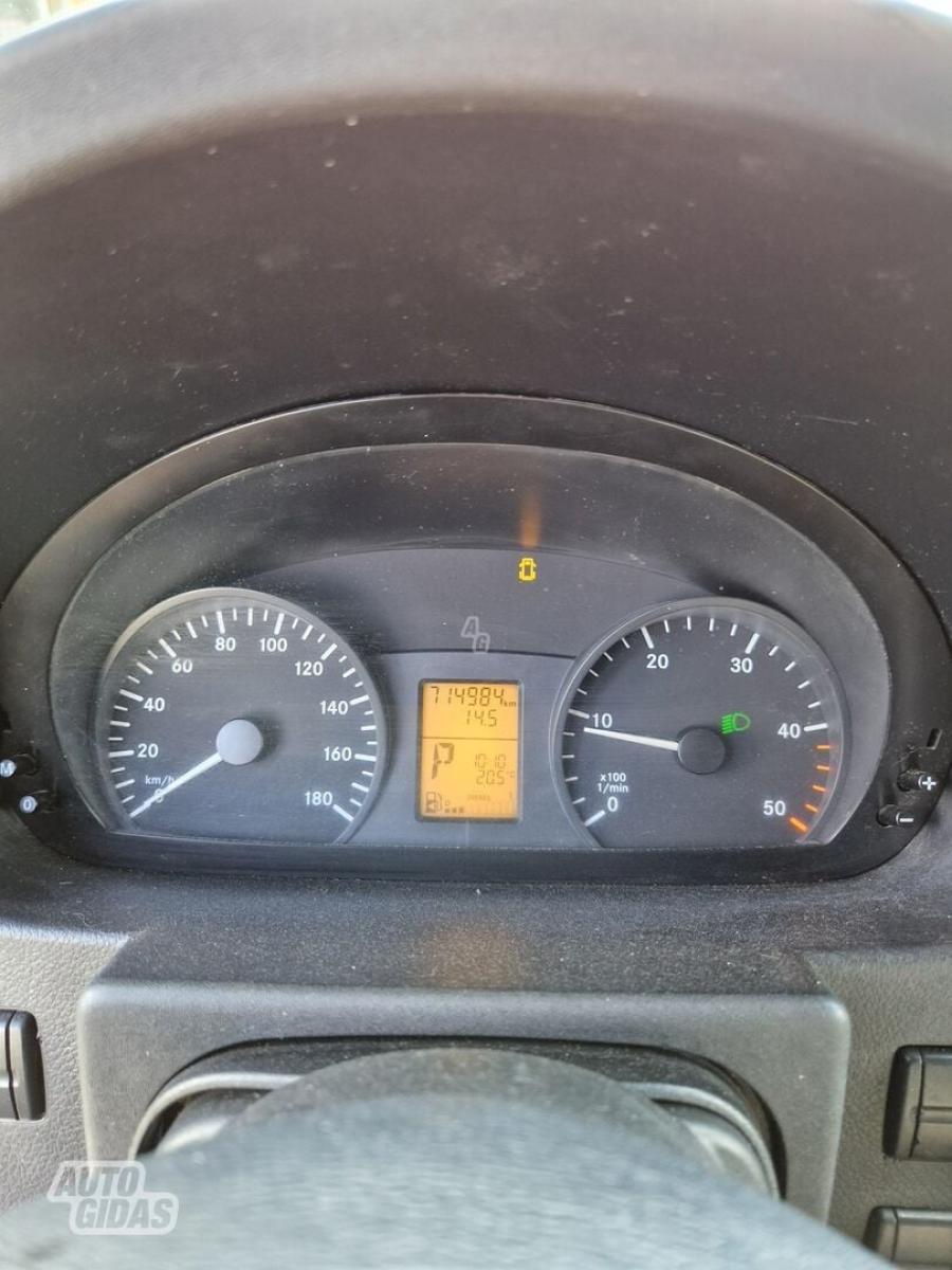 White Mercedes-Benz Sprinter 2007 in Pakruojis, with an engine capacity of 2.20 L and mileage of 715 thousand km for 9000 €, photo 9 on AUTOMOTO.COM.LV