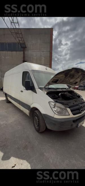 White Mercedes-Benz Sprinter 2007 in Riga, with an engine capacity of 2.20 L and mileage of 495 thousand km for 1950 €, photo  on AUTOMOTO.COM.LV