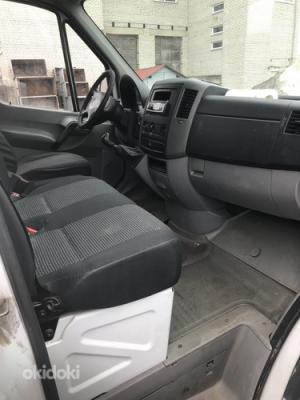 White Mercedes-Benz Sprinter 2007 in Narva, with an engine capacity of 2.10 L and mileage of 289 thousand km for 5000 €, photo 6 on AUTOMOTO.COM.LV