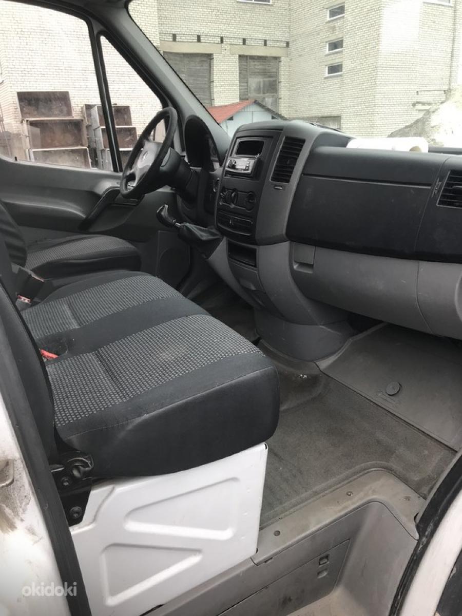 White Mercedes-Benz Sprinter 2007 in Narva, with an engine capacity of 2.10 L and mileage of 289 thousand km for 5000 €, photo 14 on AUTOMOTO.COM.LV
