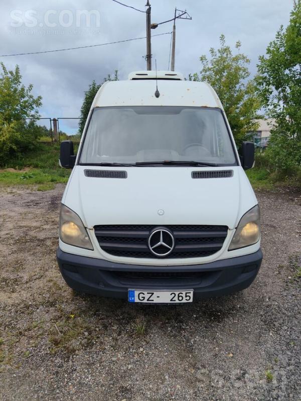 Balts Mercedes-Benz Sprinter 2007 Rīga, ar dzinēja tilpumu 2.20 L un nobraukumu 347 tūkst. km par 1800 €, foto 2 vietnē AUTOMOTO.COM.LV