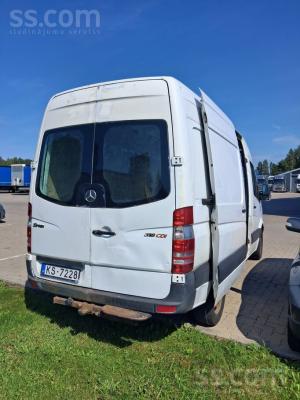 Balts Mercedes-Benz Sprinter 2007 Jūrmala, ar dzinēja tilpumu 3.00 L un nobraukumu 341 tūkst. km par 3900 €, foto 3 vietnē AUTOMOTO.COM.LV